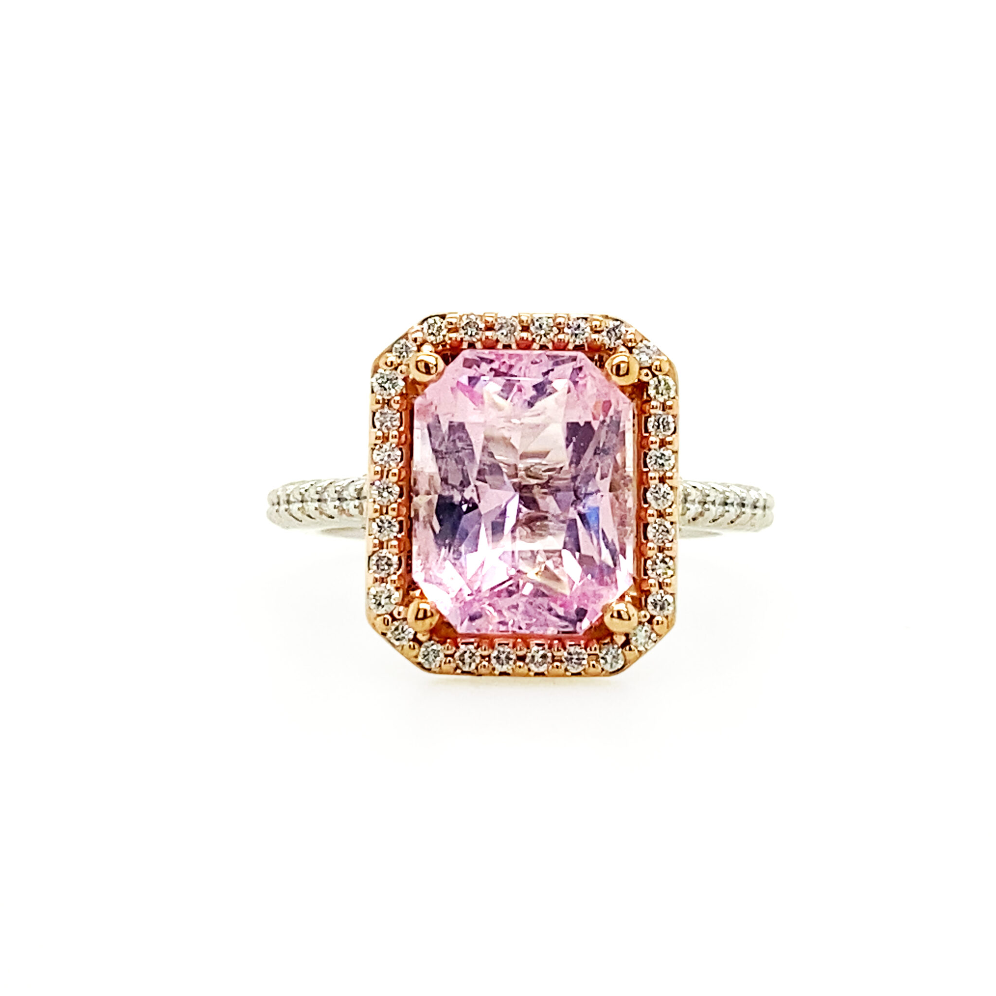 A Side-By-Side Comparison of Morganite vs Diamond | blingadvisor.com