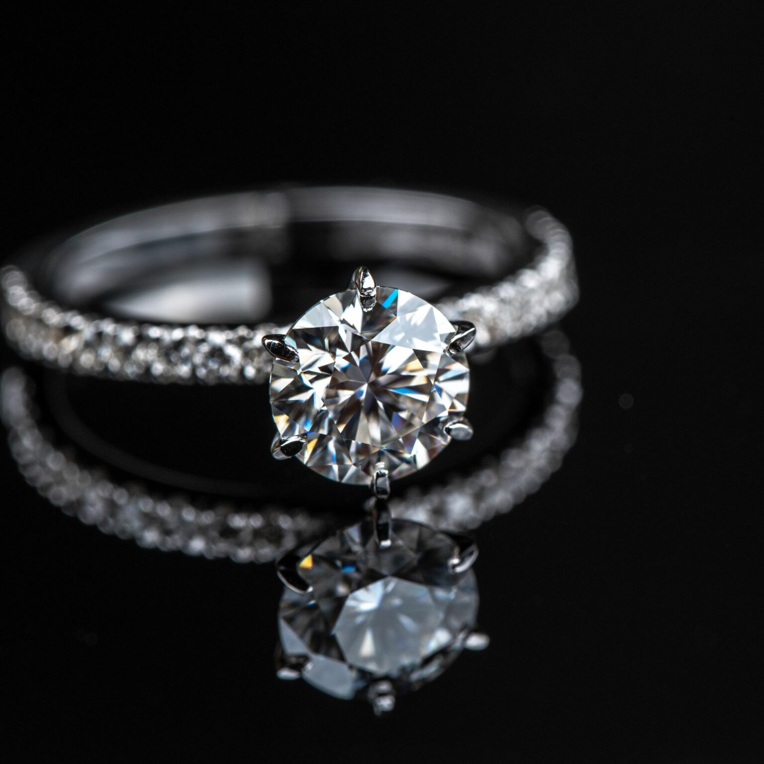 Redesign Engagement ring after divorce - 7 Ideas to try | blingadvisor.com