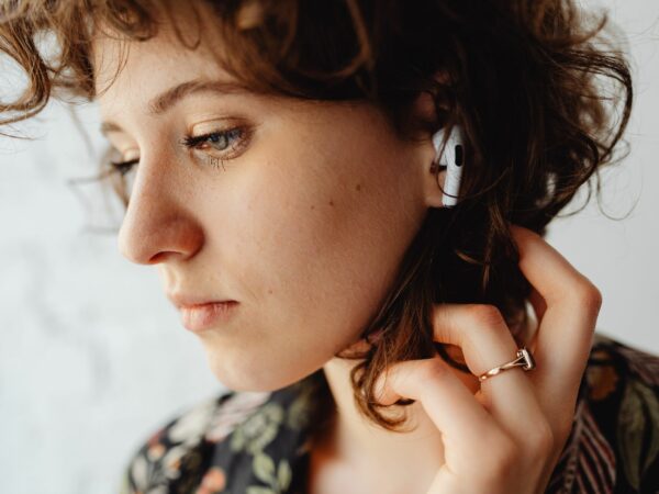 What is a Promise Ring? The True Meaning | blingadvisor.com