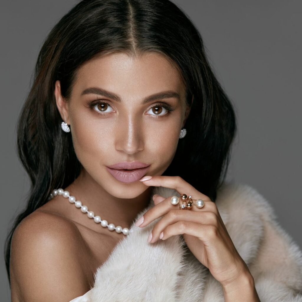 Top 5 Current Jewelry Trends: Winter Edition | blingadvisor.com